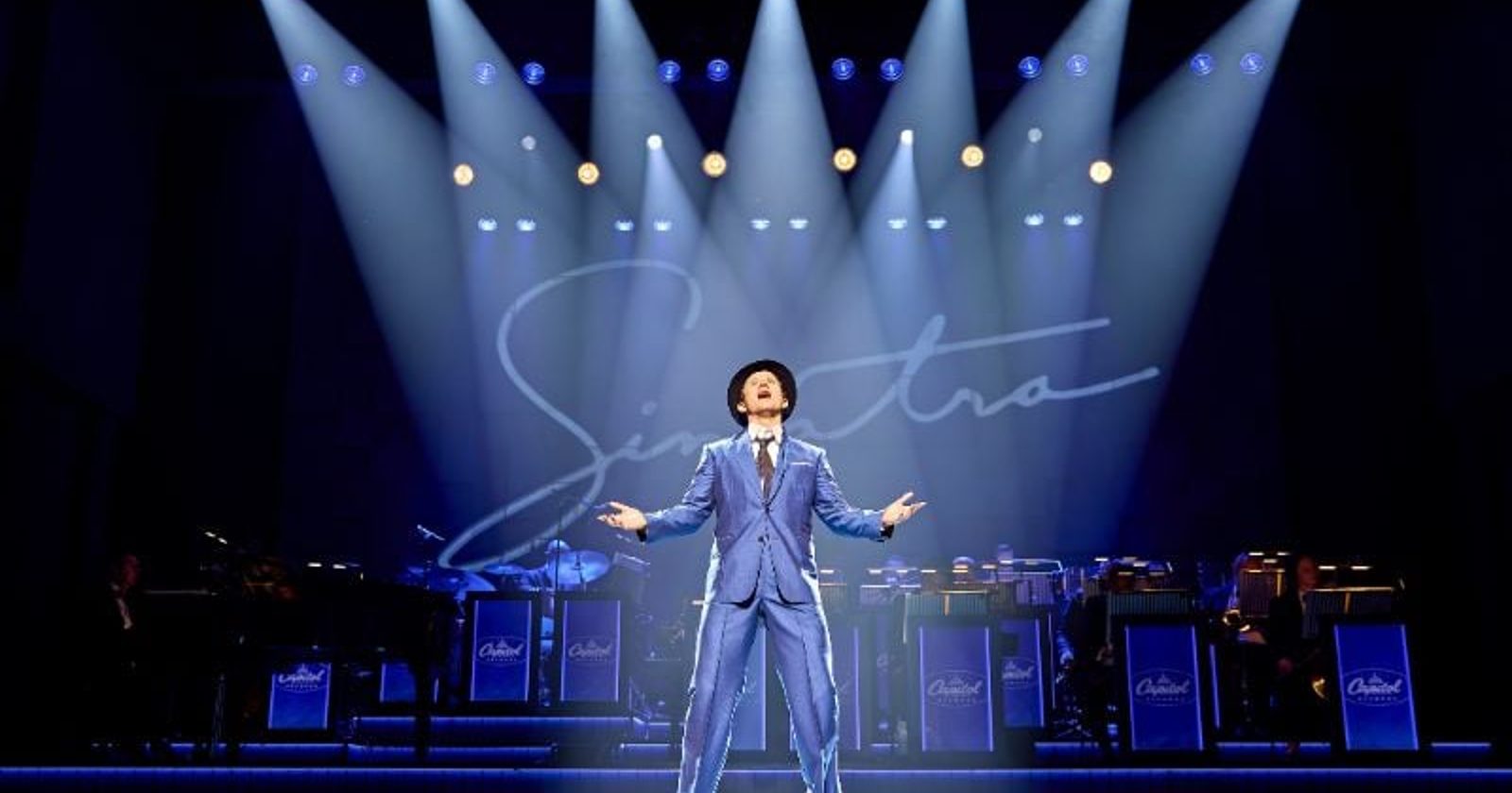 Sinatra: The Musical、ファーストルック：ロンドン公演の舞台写真 | tickadoo