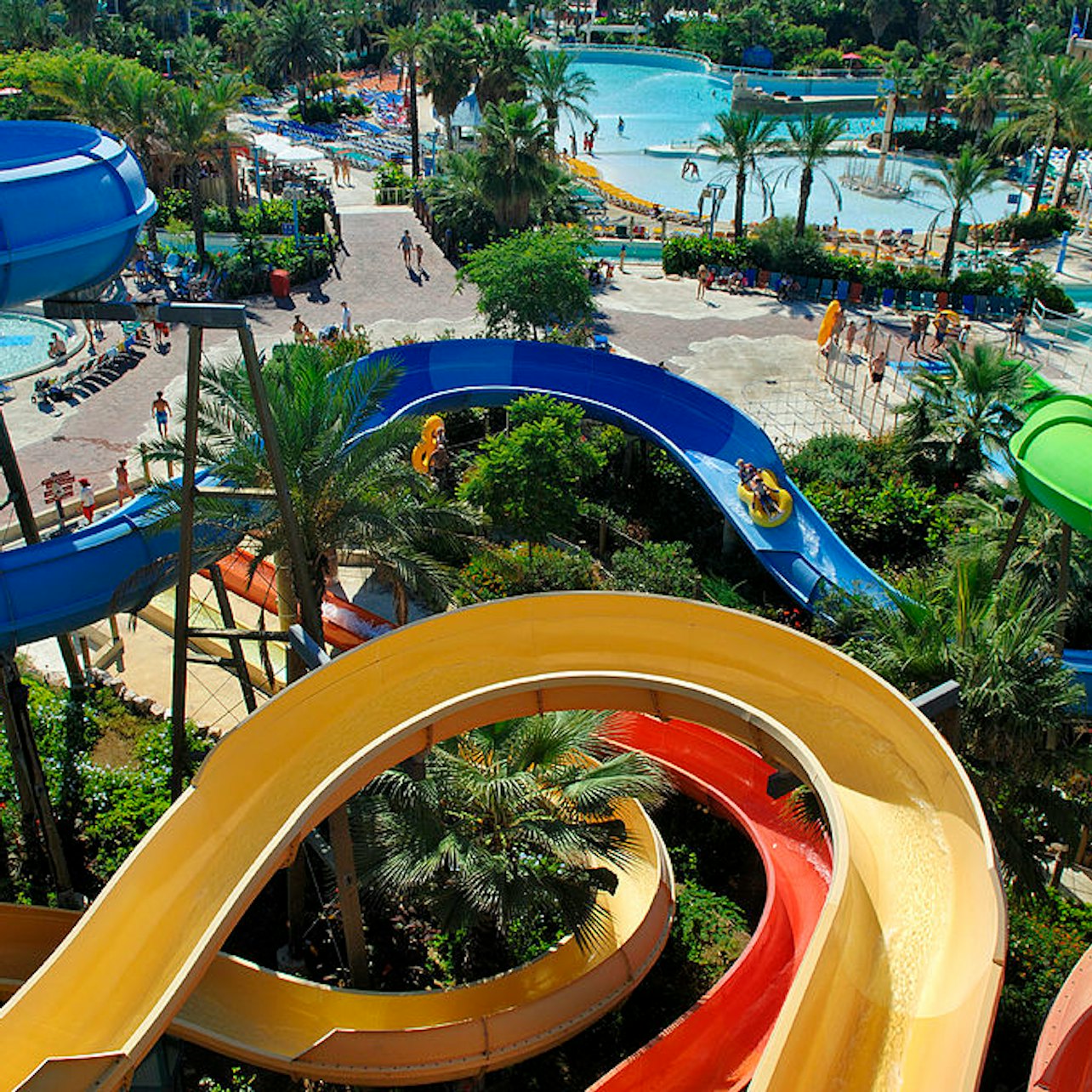 Caribe Aquatic: Entry Ticket + Roundtrip Transport from Barcelona ...